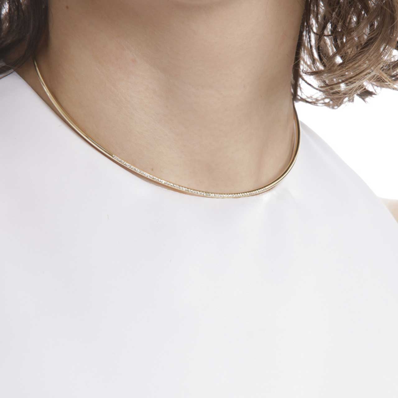 Subtle Choker with White Pavé Diamonds